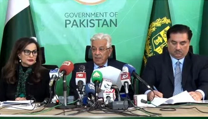 Pakistan to shut malls, markets and wedding halls early to overcome the ...