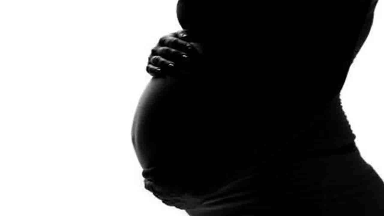 How many women get involved to form a 'baby factory'? - Commonwealth Union