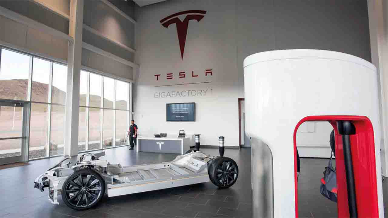 Exploring Tesla's Renewable Solutions - Commonwealth Union