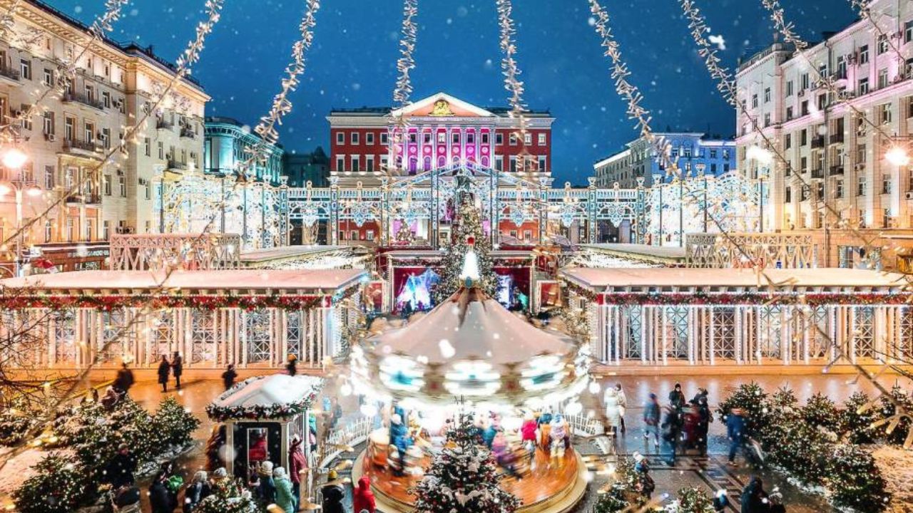 Holiday cheer around the world! - Commonwealth Union