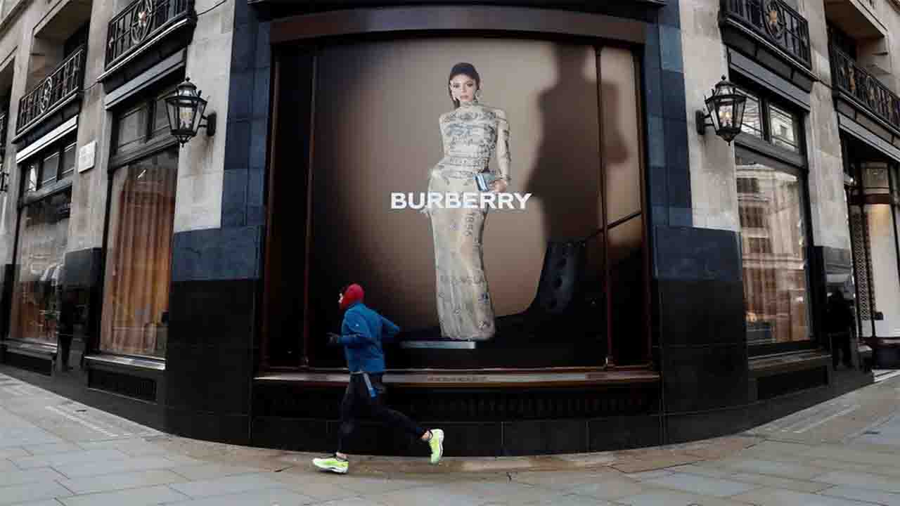 Burberry drops profit expectations as luxury demand ebbs - Commonwealth ...