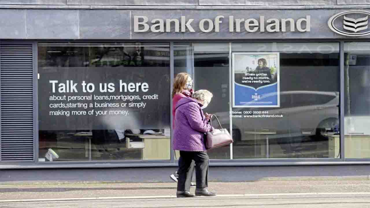 Online banking collapses - Commonwealth Union