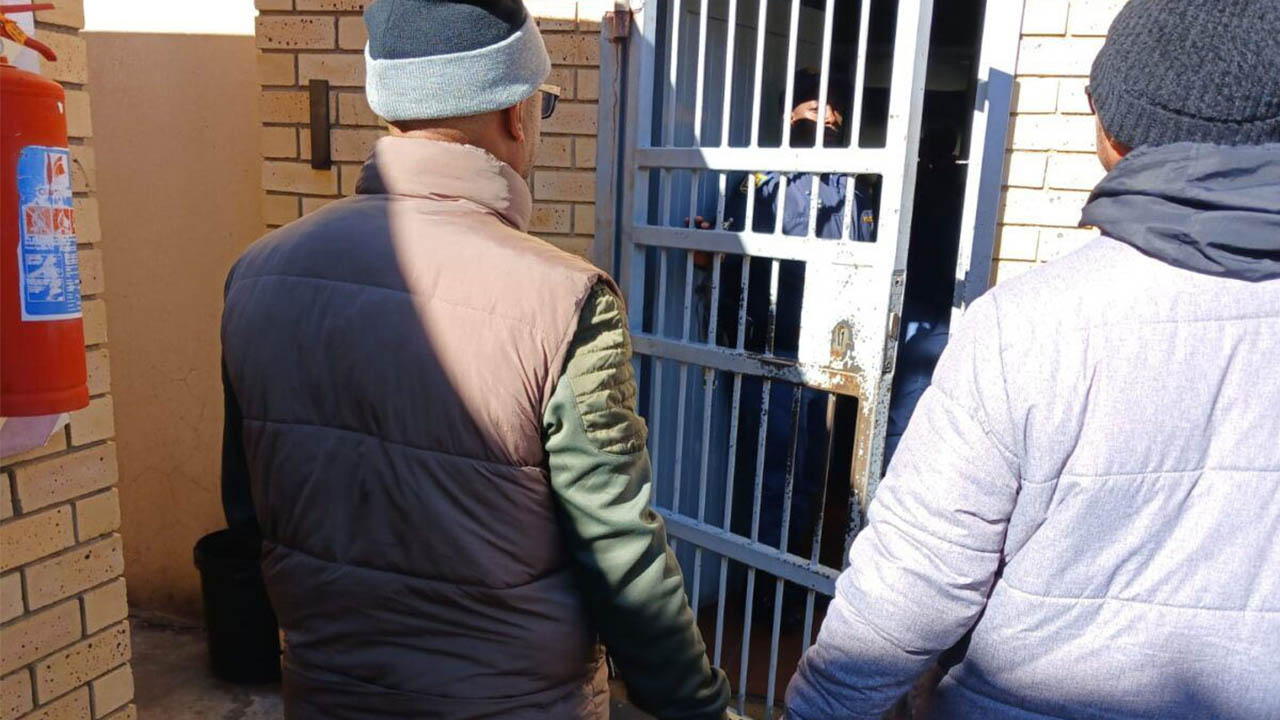 Hawks nab seven in SARS fraud scandal - Commonwealth Union