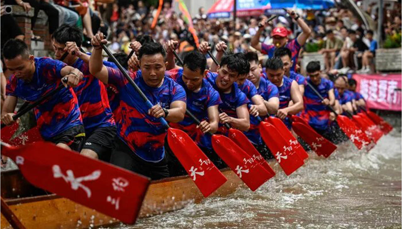 Racing in dragon boats - Commonwealth Union