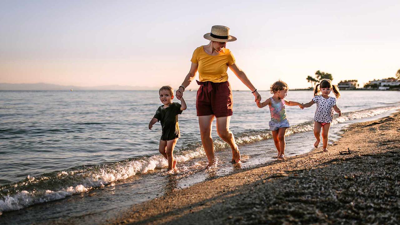 Top family-friendly countries in the world - Commonwealth Union