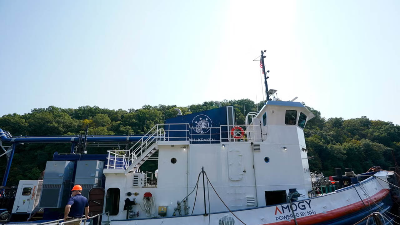 Ammonia-powered tugboat sails for the first time, cutting shipping ...