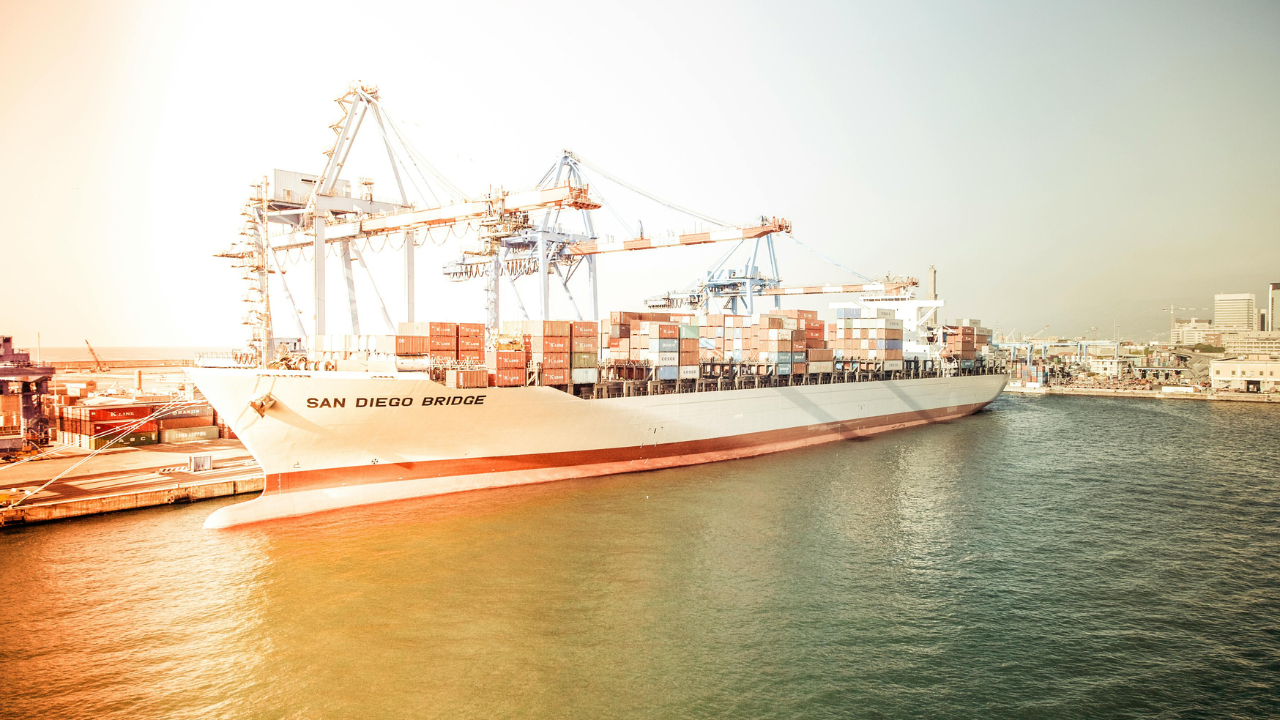 KOTA OASIS Sets Sail: Is This the Green Future of Global Shipping ...